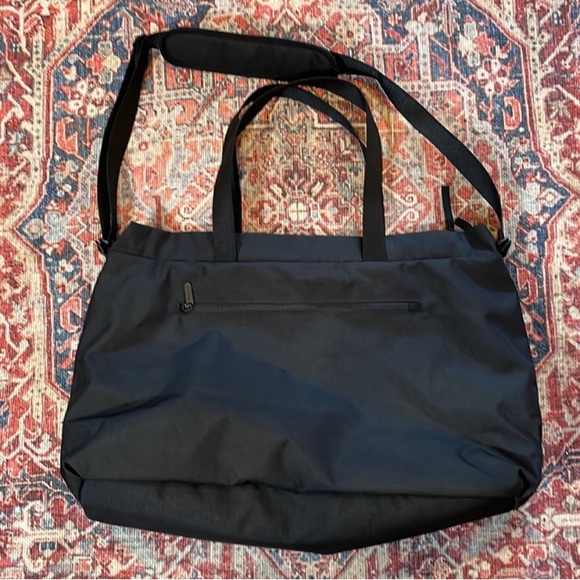 Everlane | Bags | Everlanethe Renew Transit Weekender Bag | Poshmark
